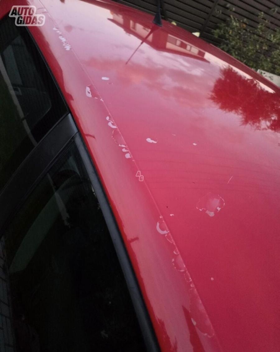 Red Volkswagen Polo 2003 in Kaunas, with an engine capacity of 1.90 L and mileage of 260 thousand km for 650 €, photo 19 on AUTOMOTO.COM.LV