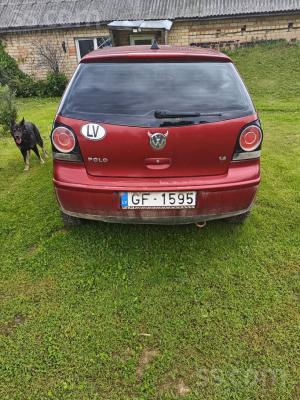 Sarkans Volkswagen Polo 2006 Jēkabpils, ar dzinēja tilpumu 1.40 L un nobraukumu 259 tūkst. km par 450 €, foto 4 vietnē AUTOMOTO.COM.LV