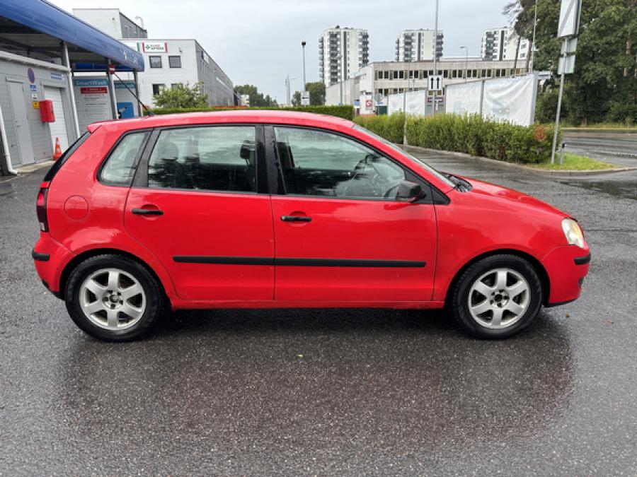 Sarkans Volkswagen Polo 2006 Tallina, ar dzinēja tilpumu 0.00 L un nobraukumu 248 tūkst. km par 1990 €, foto 3 vietnē AUTOMOTO.COM.LV