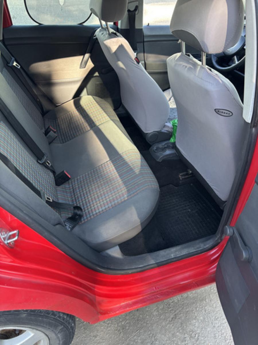 Sarkans Volkswagen Polo 2006 Tallina, ar dzinēja tilpumu 0.00 L un nobraukumu 248 tūkst. km par 1990 €, foto 13 vietnē AUTOMOTO.COM.LV