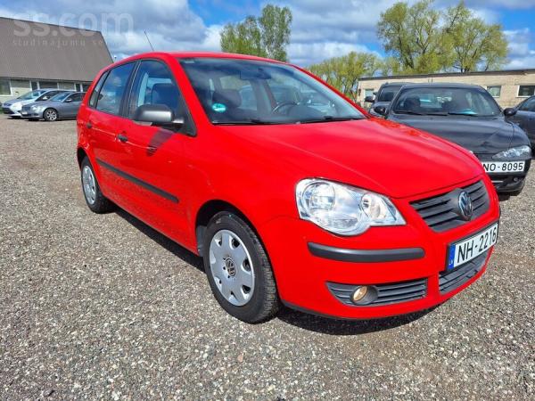 Volkswagen Polo 2006 in Daugavpils on AUTOMOTO.COM.LV Red Volkswagen Polo 2006 in Daugavpils, with an engine capacity of 1.90 L and mileage of 0 thousand km for 3700 €, photo 4 on AUTOMOTO.COM.LV