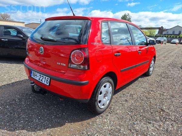 Volkswagen Polo 2006 in Daugavpils on AUTOMOTO.COM.LV Red Volkswagen Polo 2006 in Daugavpils, with an engine capacity of 1.90 L and mileage of 0 thousand km for 3700 €, photo 6 on AUTOMOTO.COM.LV