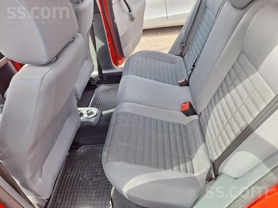 Sarkans Volkswagen Polo 2006 Daugavpils, ar dzinēja tilpumu 1.90 L un nobraukumu 0 tūkst. km par 3700 €, foto 11 vietnē AUTOMOTO.COM.LV