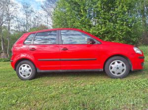 Sarkans Volkswagen Polo 2007 Rīga, ar dzinēja tilpumu 1.20 L un nobraukumu 193 tūkst. km par 1250 €, foto 3 vietnē AUTOMOTO.COM.LV