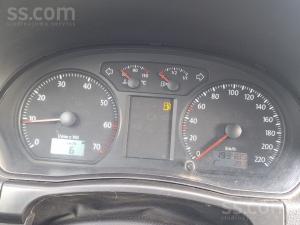 Sarkans Volkswagen Polo 2007 Rīga, ar dzinēja tilpumu 1.20 L un nobraukumu 193 tūkst. km par 1250 €, foto 13 vietnē AUTOMOTO.COM.LV