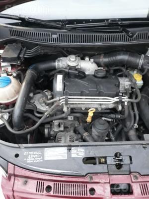Red Volkswagen Polo 2007 in Riga, with an engine capacity of 1.40 L and mileage of 258 thousand km for 2000 €, photo 6 on AUTOMOTO.COM.LV
