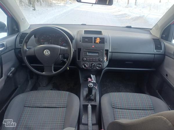 Sarkans Volkswagen Polo 2008 Viļņa, ar dzinēja tilpumu 1.20 L un nobraukumu 139 tūkst. km par 1250 €, foto 10 vietnē AUTOMOTO.COM.LV