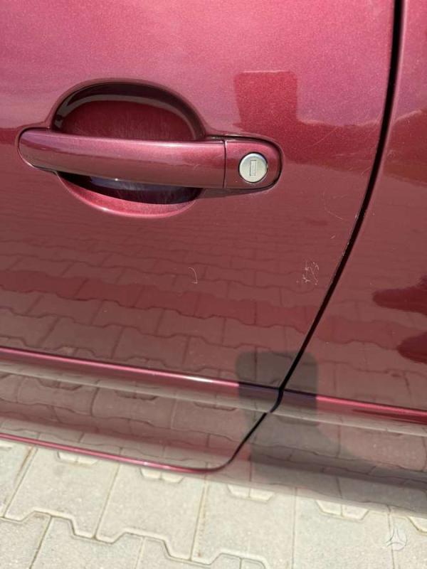 Sarkans Volkswagen Polo 2008 Gargždai, ar dzinēja tilpumu 1.42 L un nobraukumu 191 tūkst. km par 1500 €, foto 10 vietnē AUTOMOTO.COM.LV