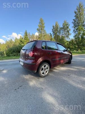 Red Volkswagen Polo 2008 in Gulbene, with an engine capacity of 1.40 L and mileage of 352 thousand km for 1050 €, photo 7 on AUTOMOTO.COM.LV