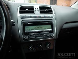 Sarkans Volkswagen Polo 2010 Liepāja, ar dzinēja tilpumu 1.60 L un nobraukumu 309 tūkst. km par 3750 €, foto 22 vietnē AUTOMOTO.COM.LV