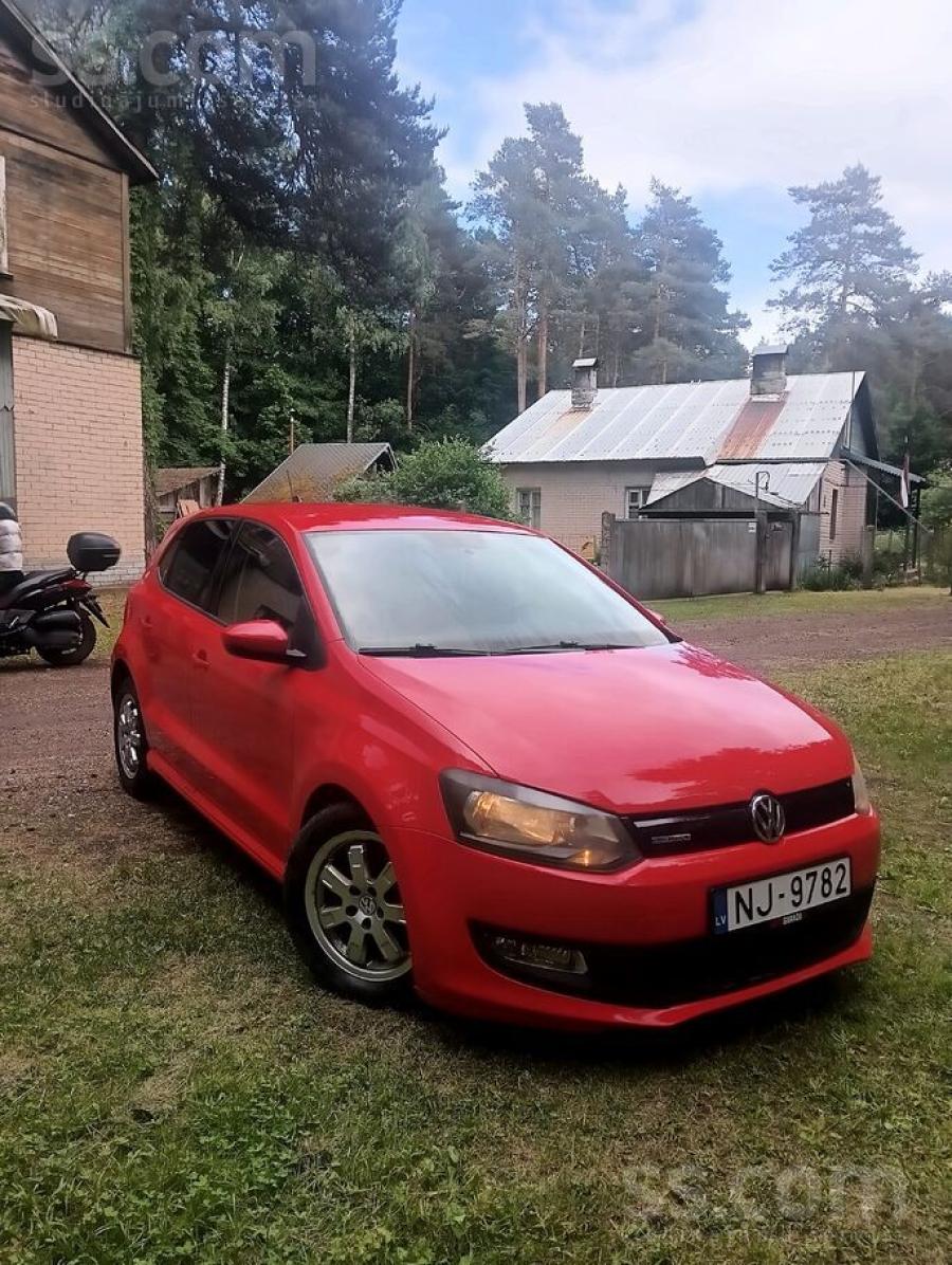 Sarkans Volkswagen Polo 2010 Rīga, ar dzinēja tilpumu 1.20 L un nobraukumu 416 tūkst. km par 2950 €, foto 4 vietnē AUTOMOTO.COM.LV