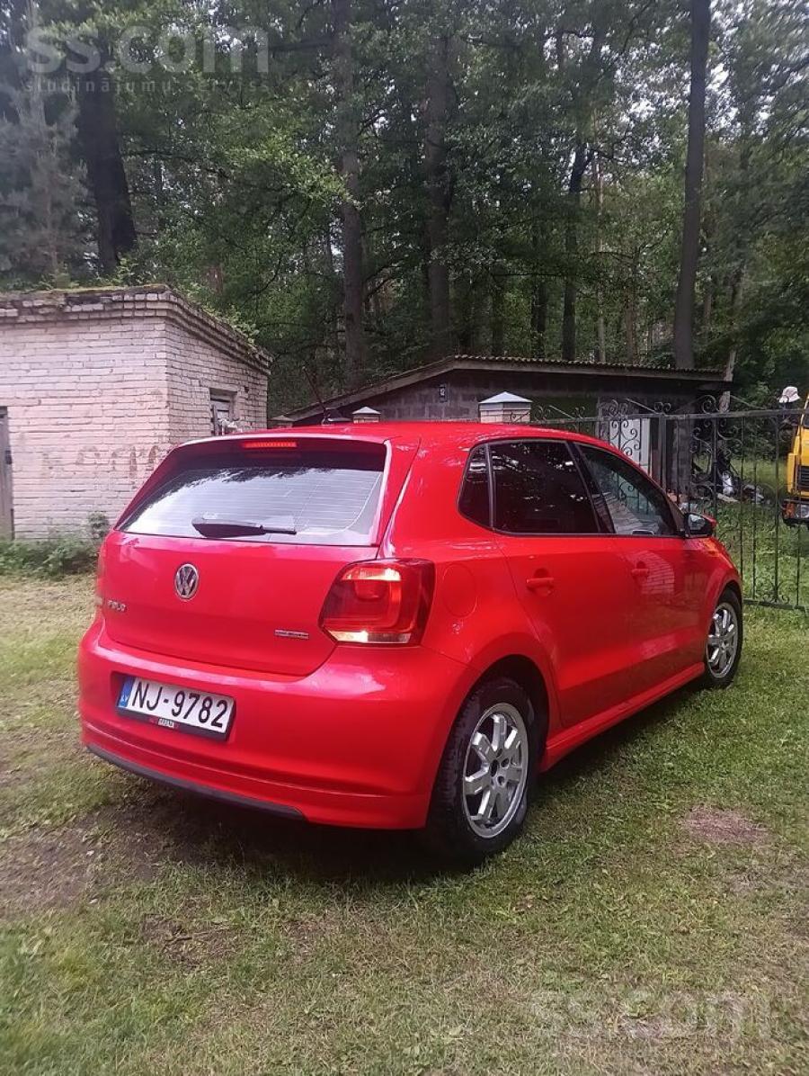 Sarkans Volkswagen Polo 2010 Rīga, ar dzinēja tilpumu 1.20 L un nobraukumu 416 tūkst. km par 2950 €, foto 5 vietnē AUTOMOTO.COM.LV