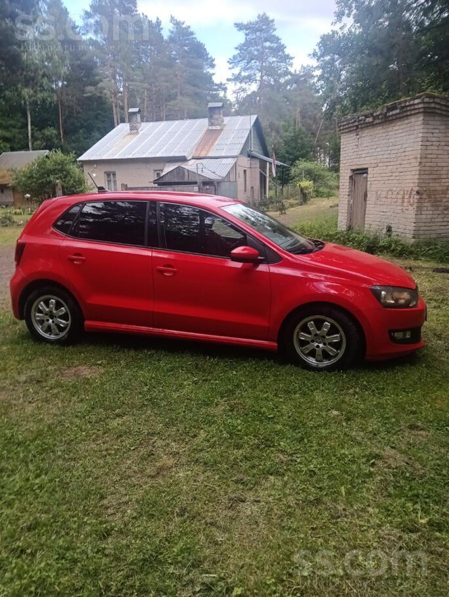 Sarkans Volkswagen Polo 2010 Rīga, ar dzinēja tilpumu 1.20 L un nobraukumu 416 tūkst. km par 2950 €, foto 10 vietnē AUTOMOTO.COM.LV