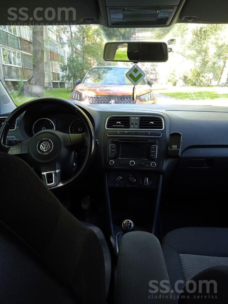 Sarkans Volkswagen Polo 2010 Rīga, ar dzinēja tilpumu 1.20 L un nobraukumu 416 tūkst. km par 2950 €, foto 11 vietnē AUTOMOTO.COM.LV