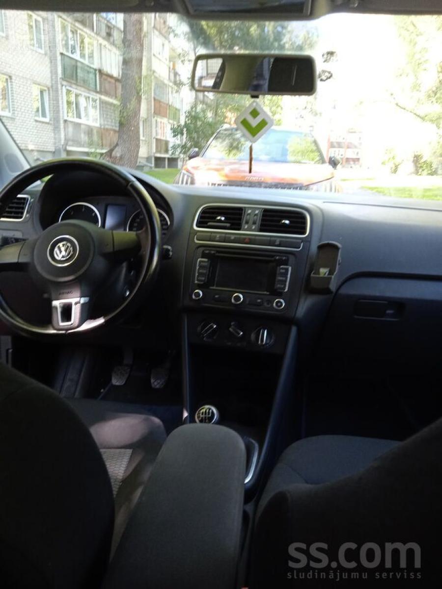 Sarkans Volkswagen Polo 2010 Rīga, ar dzinēja tilpumu 1.20 L un nobraukumu 416 tūkst. km par 2950 €, foto 14 vietnē AUTOMOTO.COM.LV