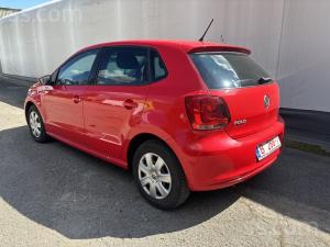 Red Volkswagen Polo 2010 in Ogre, with an engine capacity of 1.40 L and mileage of 232 thousand km for 3990 €, photo 6 on AUTOMOTO.COM.LV