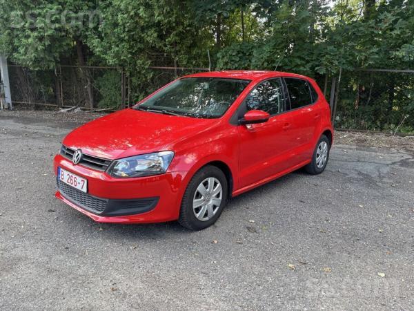 Red Volkswagen Polo 2010 in Ogre, with an engine capacity of 1.40 L and mileage of 232 thousand km for 3990 €, photo 10 on AUTOMOTO.COM.LV