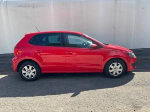 Sarkans Volkswagen Polo 2010 Ogre, ar dzinēja tilpumu 1.40 L un nobraukumu 232 tūkst. km par 3990 €, foto 3 vietnē AUTOMOTO.COM.LV
