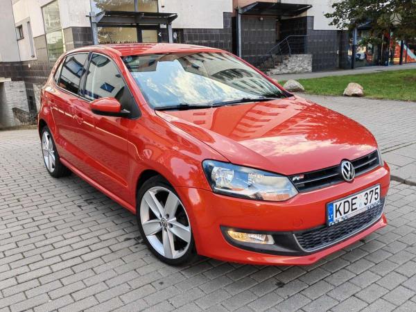 Volkswagen Polo 2010 Viļņa vietnē Sarkans Volkswagen Polo 2010 Viļņa, ar dzinēja tilpumu 1.60 L un nobraukumu 300 tūkst. km par 3350 €, foto 8 vietnē AUTOMOTO.COM.LV