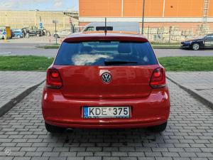 Sarkans Volkswagen Polo 2010 Viļņa, ar dzinēja tilpumu 1.60 L un nobraukumu 300 tūkst. km par 3350 €, foto 9 vietnē AUTOMOTO.COM.LV