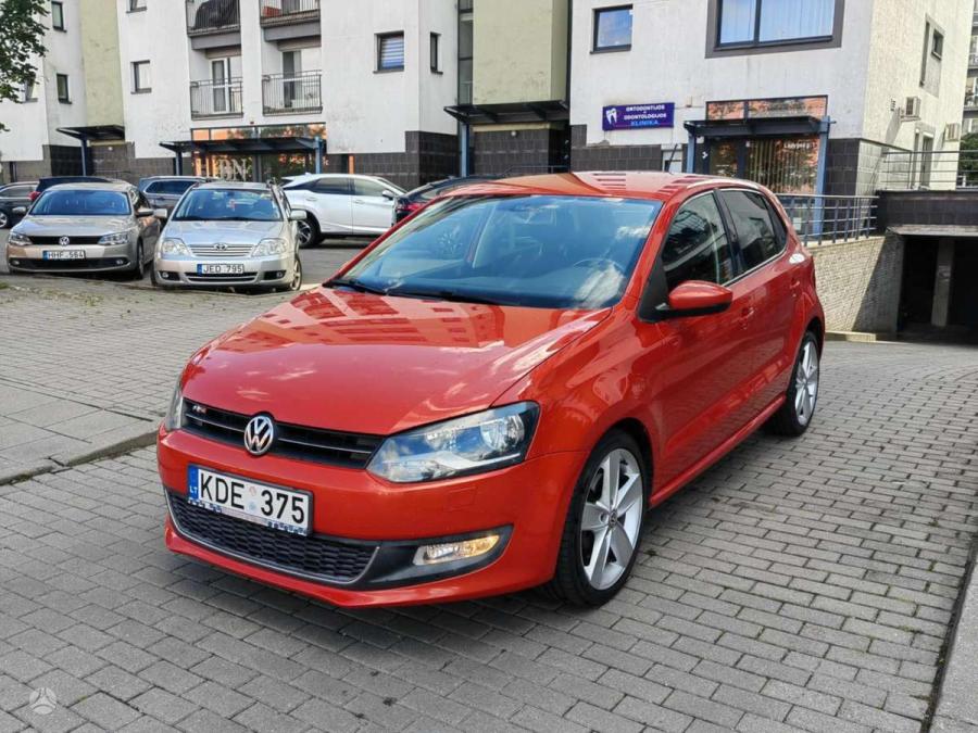 Sarkans Volkswagen Polo 2010 Viļņa, ar dzinēja tilpumu 1.60 L un nobraukumu 300 tūkst. km par 3350 €, foto 11 vietnē AUTOMOTO.COM.LV