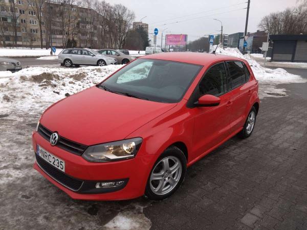 Sarkans Volkswagen Polo 2011 Kauņa, ar dzinēja tilpumu 1.60 L un nobraukumu 275 tūkst. km par 5000 €, foto 1 vietnē AUTOMOTO.COM.LV