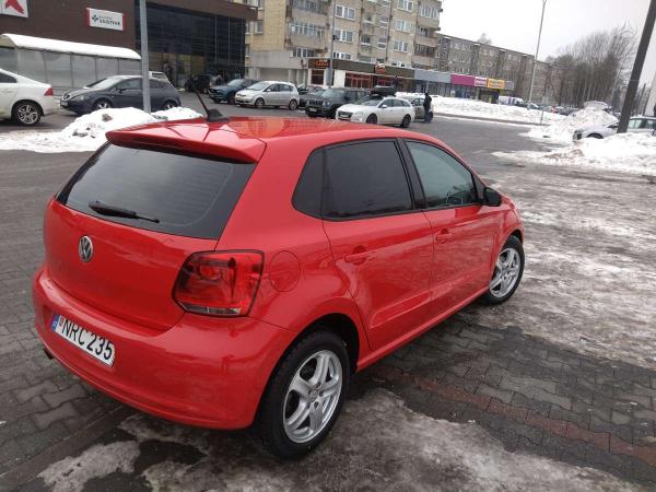 Sarkans Volkswagen Polo 2011 Kauņa, ar dzinēja tilpumu 1.60 L un nobraukumu 275 tūkst. km par 5000 €, foto 5 vietnē AUTOMOTO.COM.LV
