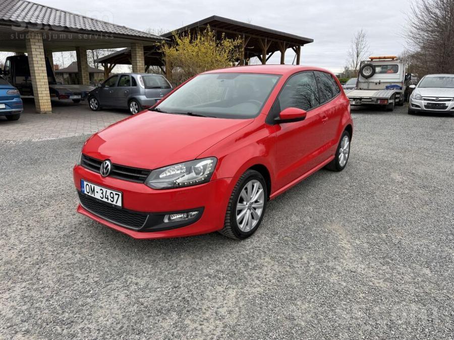 Sarkans Volkswagen Polo 2011 Saldus, ar dzinēja tilpumu 1.60 L un nobraukumu 267 tūkst. km par 4450 €, foto 1 vietnē AUTOMOTO.COM.LV