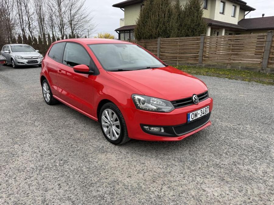 Sarkans Volkswagen Polo 2011 Saldus, ar dzinēja tilpumu 1.60 L un nobraukumu 267 tūkst. km par 4450 €, foto 4 vietnē AUTOMOTO.COM.LV