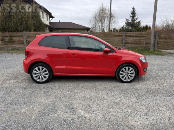 Sarkans Volkswagen Polo 2011 Saldus, ar dzinēja tilpumu 1.60 L un nobraukumu 267 tūkst. km par 4450 €, foto 4 vietnē AUTOMOTO.COM.LV