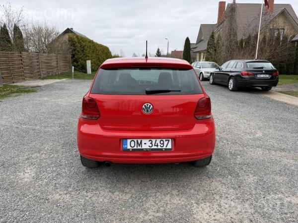 Sarkans Volkswagen Polo 2011 Saldus, ar dzinēja tilpumu 1.60 L un nobraukumu 267 tūkst. km par 4450 €, foto 6 vietnē AUTOMOTO.COM.LV