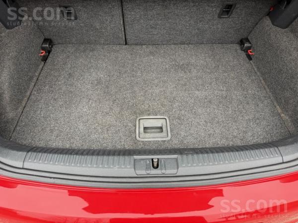 Sarkans Volkswagen Polo 2011 Saldus, ar dzinēja tilpumu 1.60 L un nobraukumu 267 tūkst. km par 4450 €, foto 10 vietnē AUTOMOTO.COM.LV