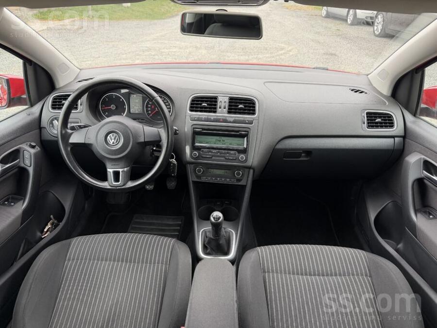 Sarkans Volkswagen Polo 2011 Saldus, ar dzinēja tilpumu 1.60 L un nobraukumu 267 tūkst. km par 4450 €, foto 14 vietnē AUTOMOTO.COM.LV