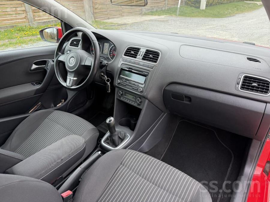 Sarkans Volkswagen Polo 2011 Saldus, ar dzinēja tilpumu 1.60 L un nobraukumu 267 tūkst. km par 4450 €, foto 16 vietnē AUTOMOTO.COM.LV