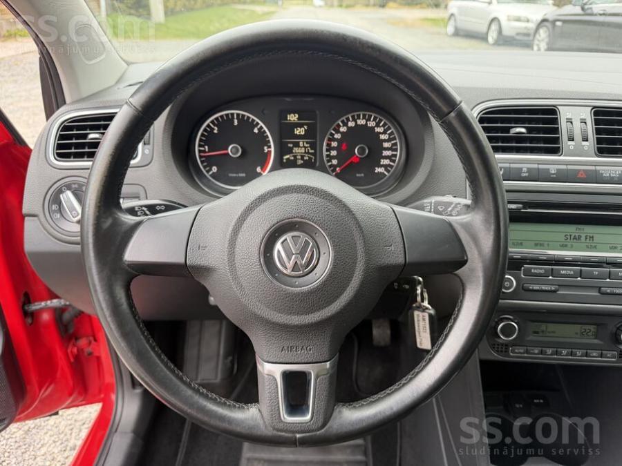 Sarkans Volkswagen Polo 2011 Saldus, ar dzinēja tilpumu 1.60 L un nobraukumu 267 tūkst. km par 4450 €, foto 21 vietnē AUTOMOTO.COM.LV