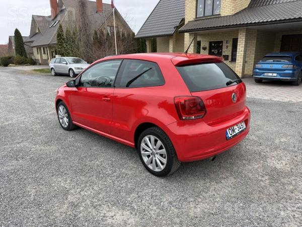 Red Volkswagen Polo 2011 in Saldus, with an engine capacity of 1.60 L and mileage of 267 thousand km for 4450 €, photo 7 on AUTOMOTO.COM.LV