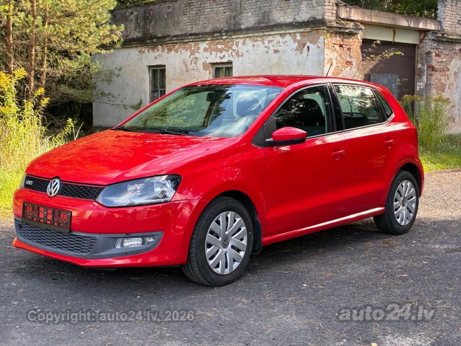 Sarkans Volkswagen Polo 2011 Pelva, ar dzinēja tilpumu 1.60 L un nobraukumu 368 tūkst. km par 2950 €, foto 1 vietnē AUTOMOTO.COM.LV