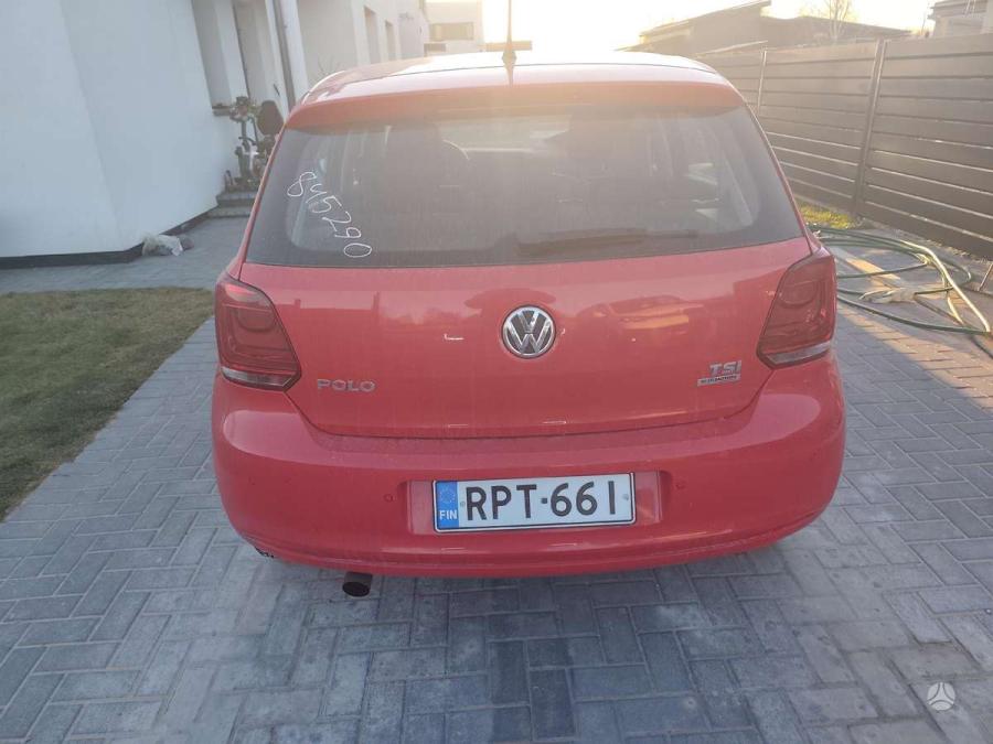 Sarkans Volkswagen Polo 2012 Šauļi, ar dzinēja tilpumu 1.20 L un nobraukumu 162 tūkst. km par 2150 €, foto 5 vietnē AUTOMOTO.COM.LV