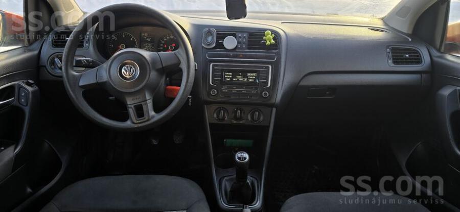 Sarkans Volkswagen Polo 2012 Jelgava, ar dzinēja tilpumu 1.20 L un nobraukumu 288 tūkst. km par 3400 €, foto 11 vietnē AUTOMOTO.COM.LV