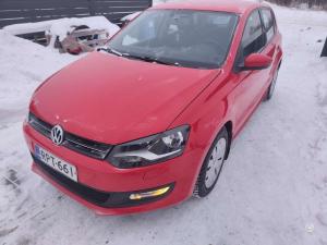 Red Volkswagen Polo 2012 in Siauliai, with an engine capacity of 1.20 L and mileage of 162 thousand km for 3250 €, photo 2 on AUTOMOTO.COM.LV