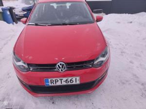 Red Volkswagen Polo 2012 in Siauliai, with an engine capacity of 1.20 L and mileage of 162 thousand km for 3250 €, photo 3 on AUTOMOTO.COM.LV