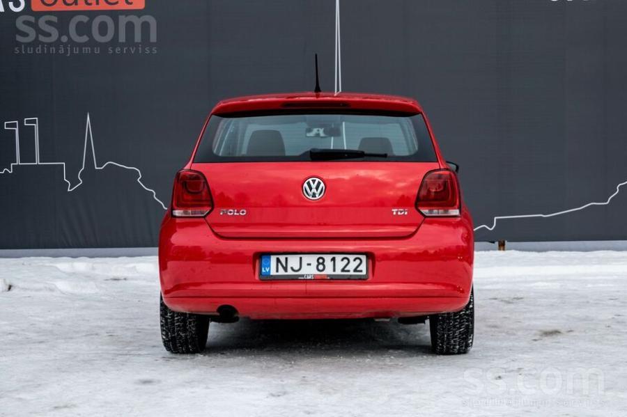 Sarkans Volkswagen Polo 2012 Rīga, ar dzinēja tilpumu 1.60 L un nobraukumu 260 tūkst. km par 7490 €, foto 9 vietnē AUTOMOTO.COM.LV