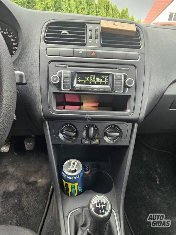Sarkans Volkswagen Polo 2012 Vilkaviškis, ar dzinēja tilpumu 1.20 L un nobraukumu 321 tūkst. km par 2400 €, foto 8 vietnē AUTOMOTO.COM.LV