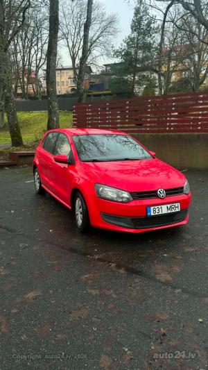 Red Volkswagen Polo 2012 in Tallinn, with an engine capacity of 1.20 L and mileage of 151 thousand km for 4290 €, photo 4 on AUTOMOTO.COM.LV