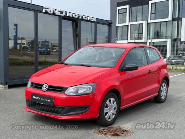Sarkans Volkswagen Polo 2013 Tallina, ar dzinēja tilpumu 1.20 L un nobraukumu 133 tūkst. km par 4990 €, foto 1 vietnē AUTOMOTO.COM.LV