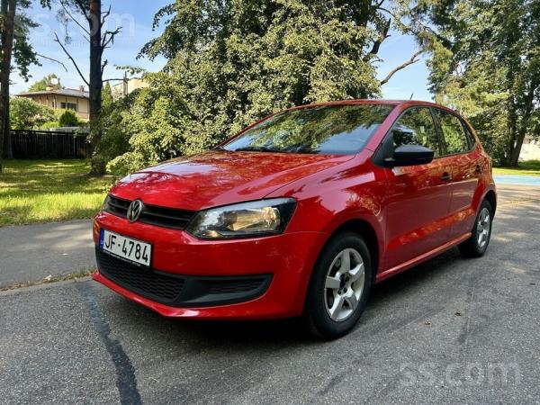 Sarkans Volkswagen Polo 2013 Rīga, ar dzinēja tilpumu 1.20 L un nobraukumu 208 tūkst. km par 3290 €, foto 1 vietnē AUTOMOTO.COM.LV