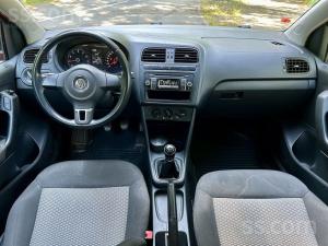 Red Volkswagen Polo 2013 in Riga, with an engine capacity of 1.20 L and mileage of 208 thousand km for 3290 €, photo 8 on AUTOMOTO.COM.LV