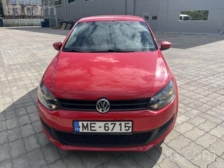 Sarkans Volkswagen Polo 2014 Rīga, ar dzinēja tilpumu 1.20 L un nobraukumu 141 tūkst. km par 3800 €, foto 3 vietnē AUTOMOTO.COM.LV