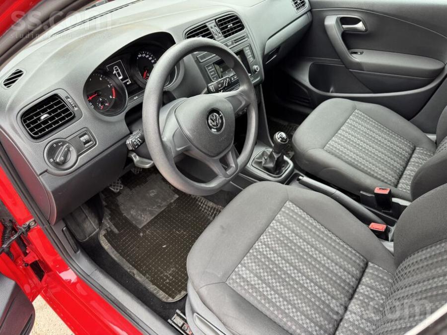 Red Volkswagen Polo 2015 in Ogre, with an engine capacity of 1.40 L and mileage of 225 thousand km for 4950 €, photo 16 on AUTOMOTO.COM.LV