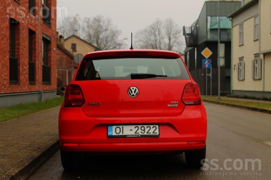 Red Volkswagen Polo 2016 in Riga, with an engine capacity of 1.40 L and mileage of 168 thousand km for 5100 €, photo 5 on AUTOMOTO.COM.LV